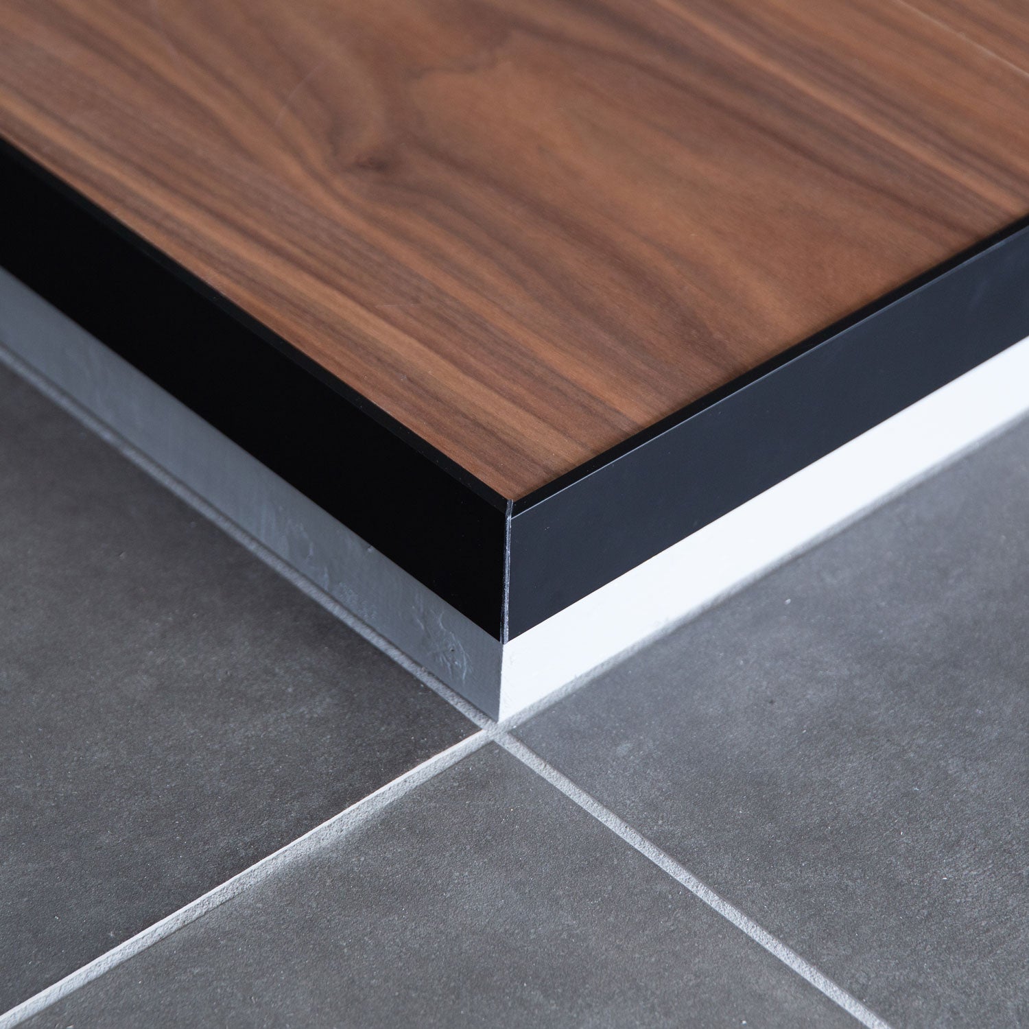 CAMIS 玄関框 – Noizless